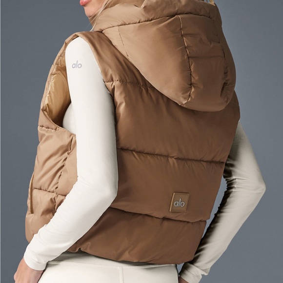 ALO Yoga | Jackets & Coats | Alo Gold Rush Puffer Vest | Poshmark